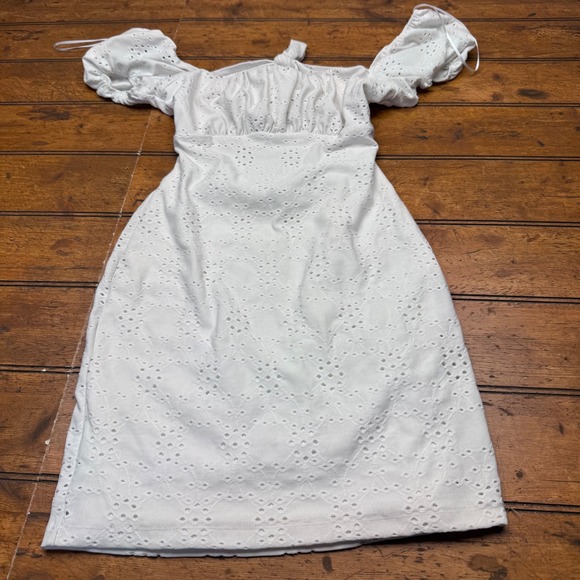 Windsor | Dresses | Windsor Josquin White Eyelet Lace Mini Dress Off ...